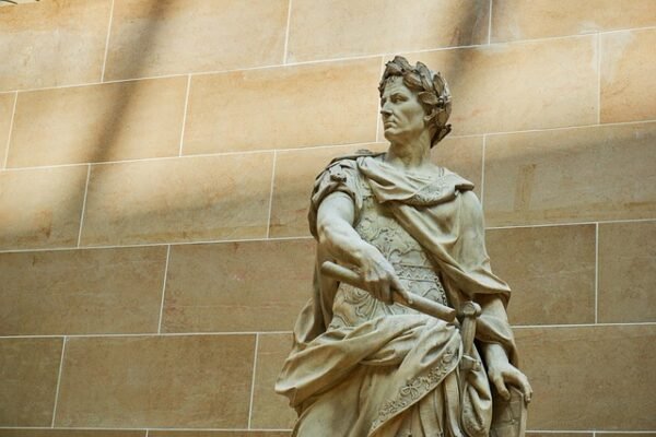 A Comprehensive Look into the Life of Julius Caesar