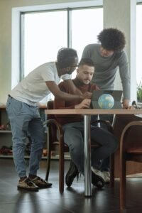 Empowering Teams: Exploring Participative Leadership Styles